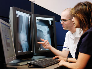 HEE leads work on a common definition for advanced clinical practice | SoR